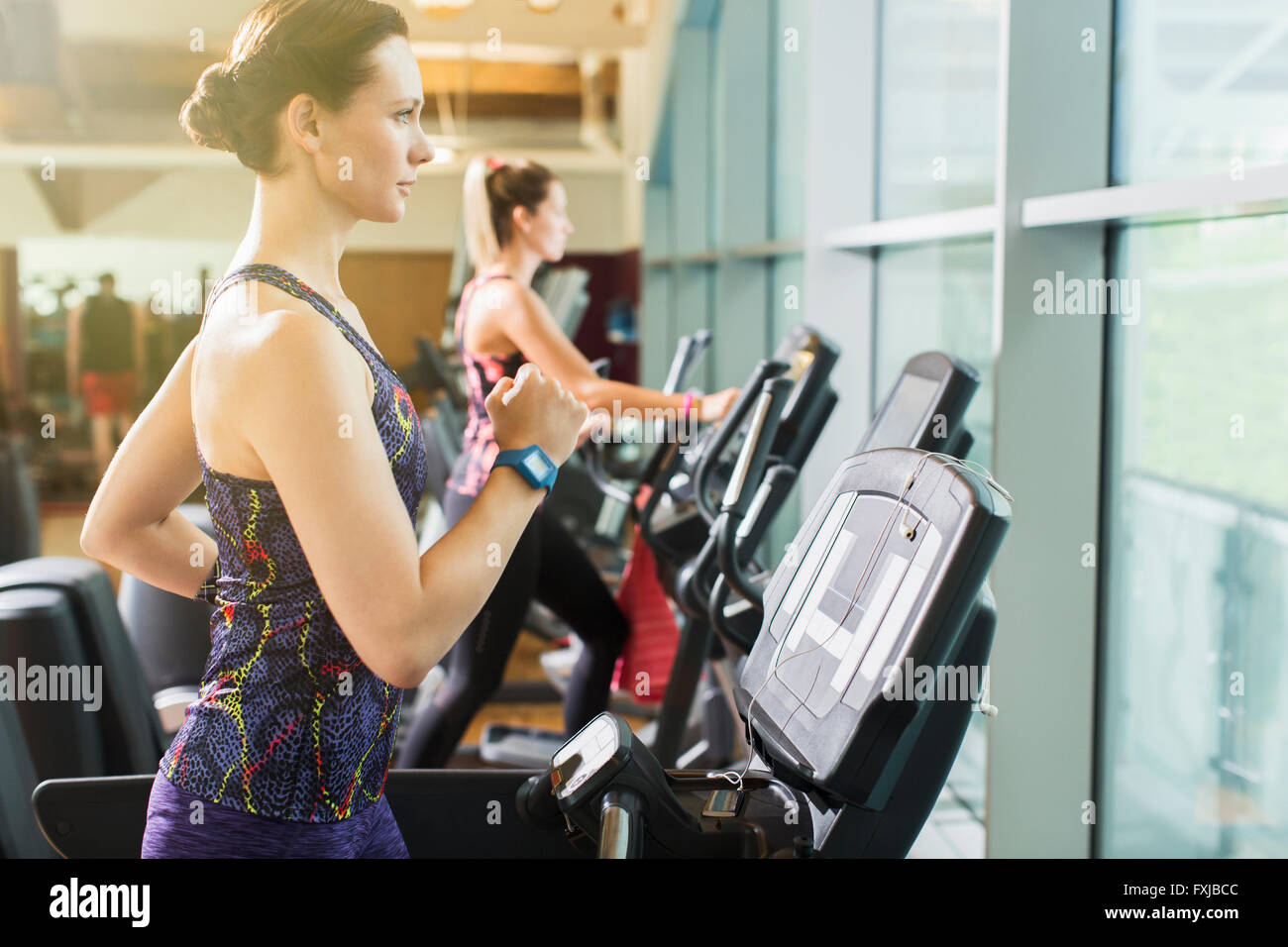 Woman exercise running machine hi-res stock photography and images - Alamy