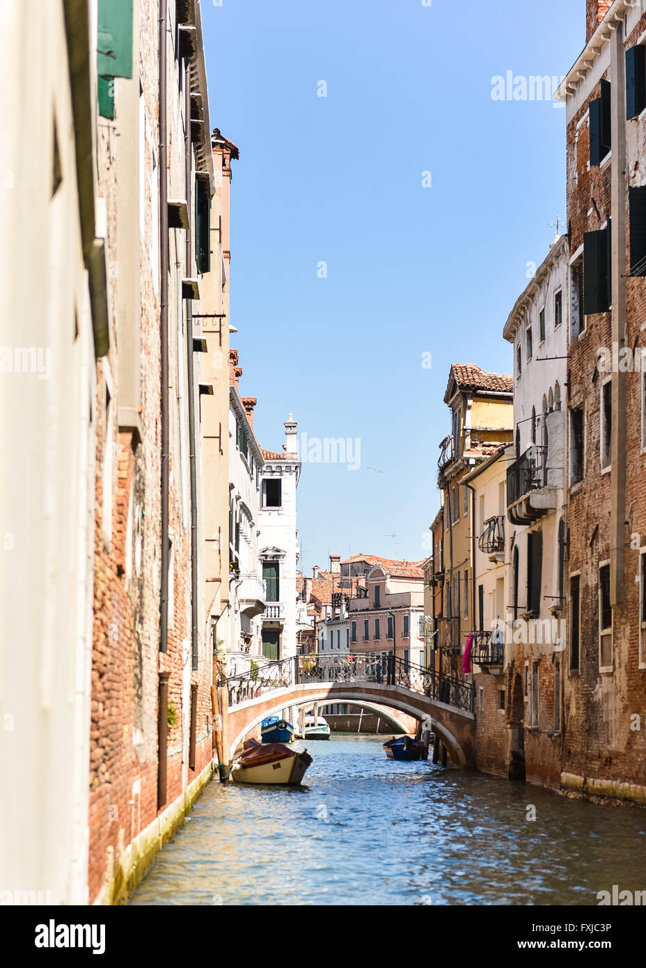 Travel canal hi-res stock photography and images - Alamy