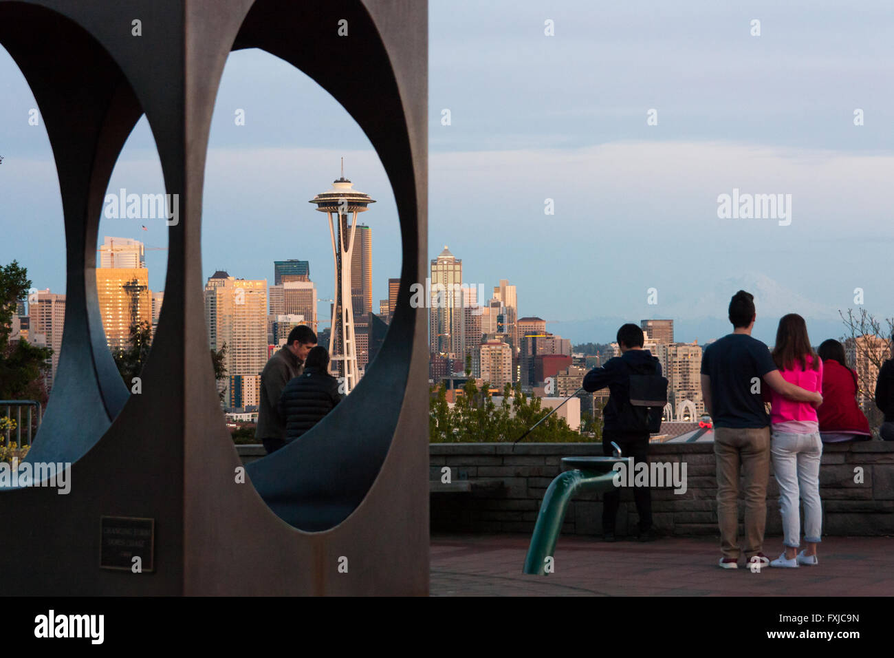 Space needle downtown office buildings hi-res stock photography and ...