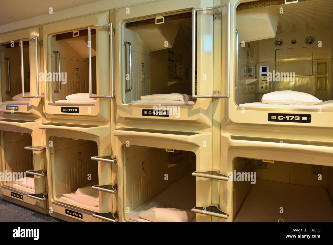 Capsule hotel hi-res stock photography and images - Alamy