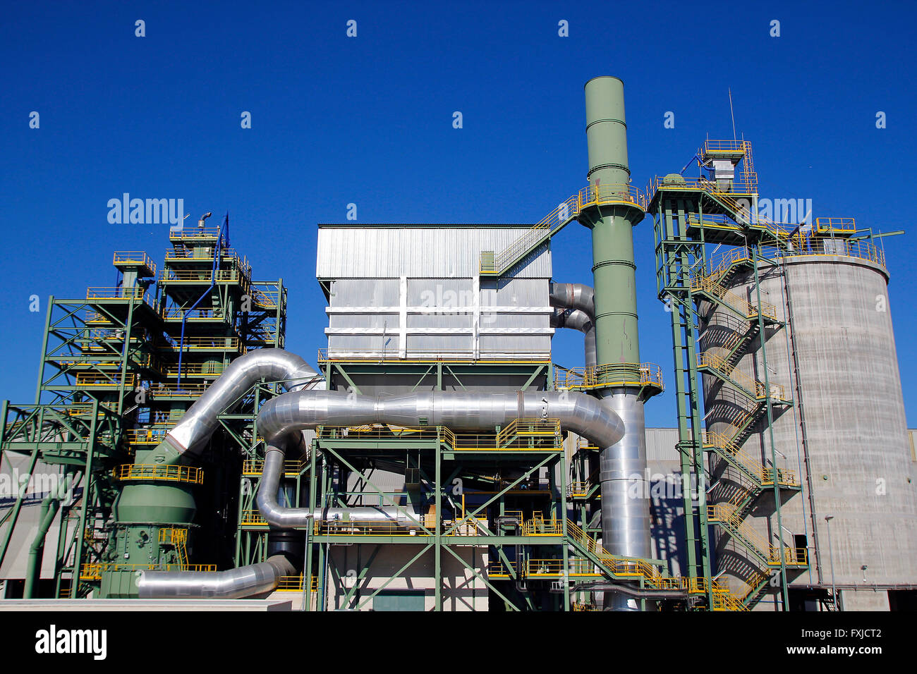 Industrial facility in a chemical factory Stock Photo - Alamy