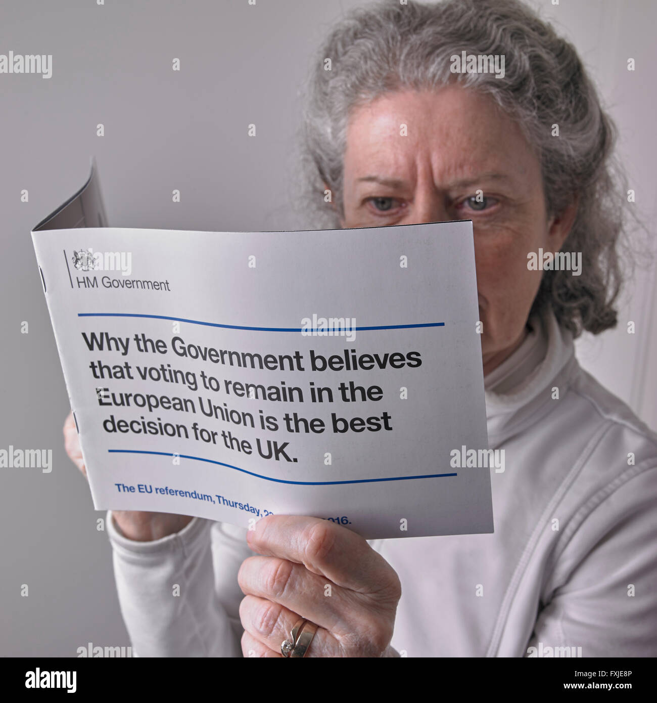 Reading pamphlet hi-res stock photography and images - Alamy