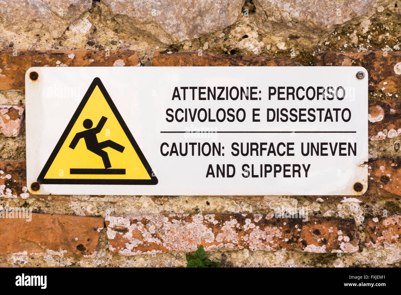 A warning sign in English and Italian at the Villa Jovis in Capri Stock ...