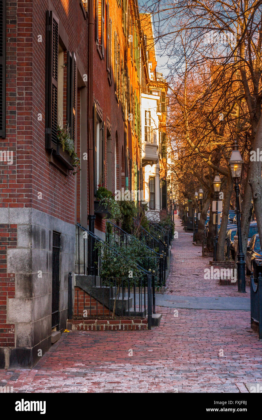 Rowhouses hi-res stock photography and images - Alamy