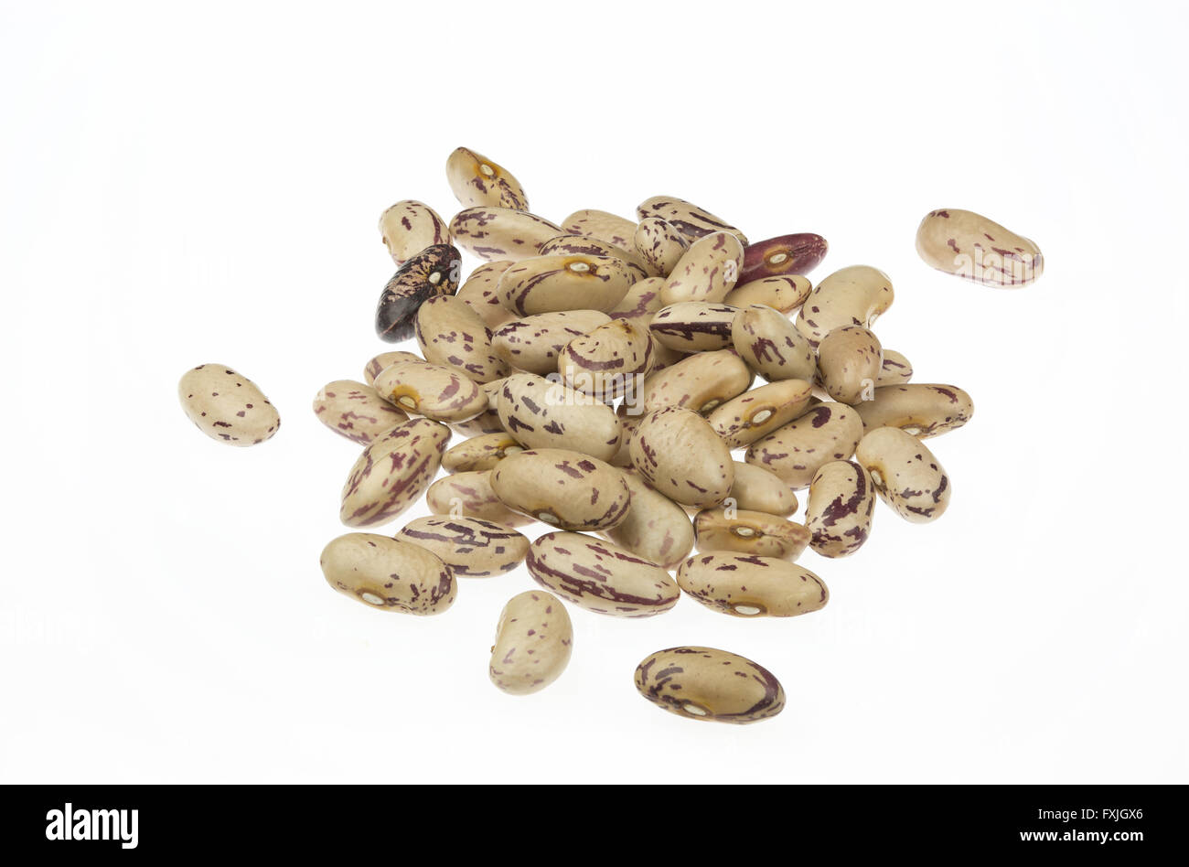 Yellow Saluggia beans pile isolated on white background Stock Photo - Alamy
