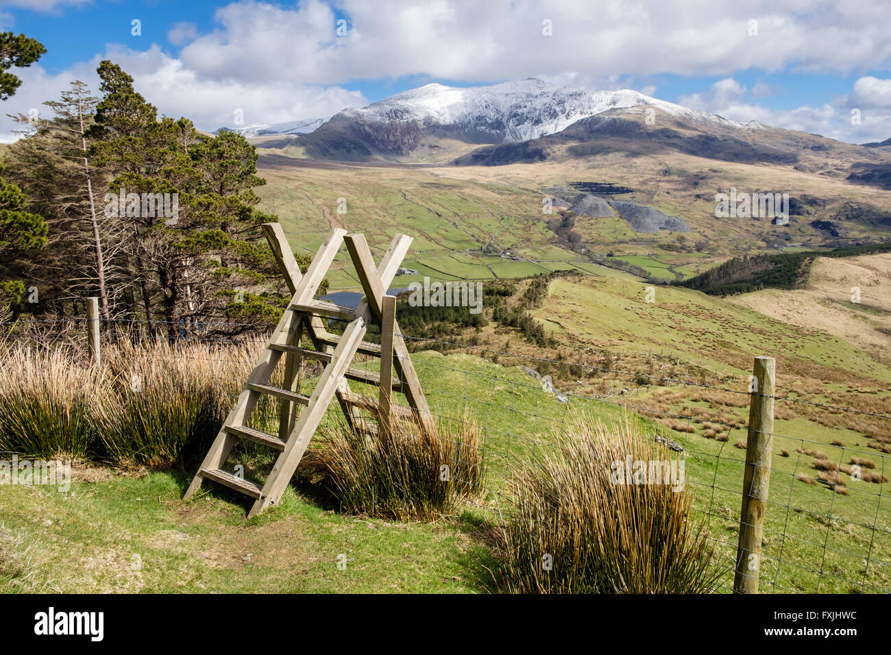 Stiles Footpath Stock Photos & Stiles Footpath Stock Images - Alamy