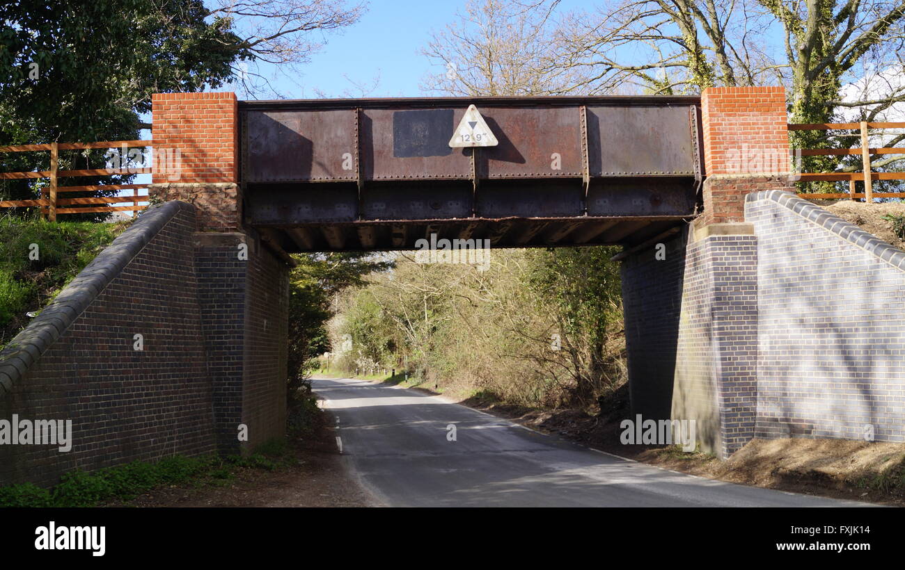 Brick railway bridge height hi-res stock photography and images - Alamy