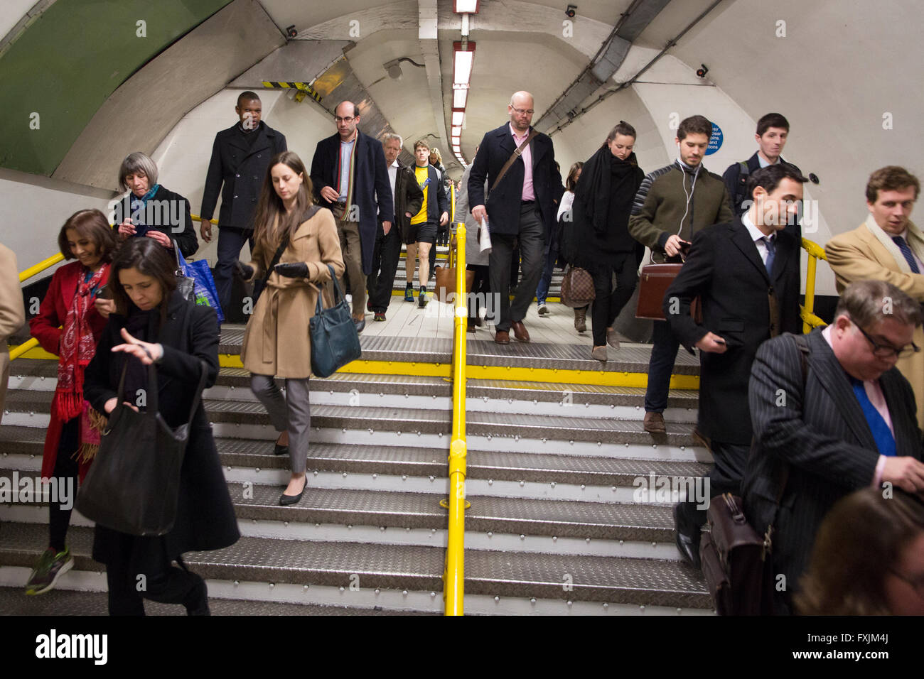 People on The London Underground in London Photo : Pixstory / alamy ...