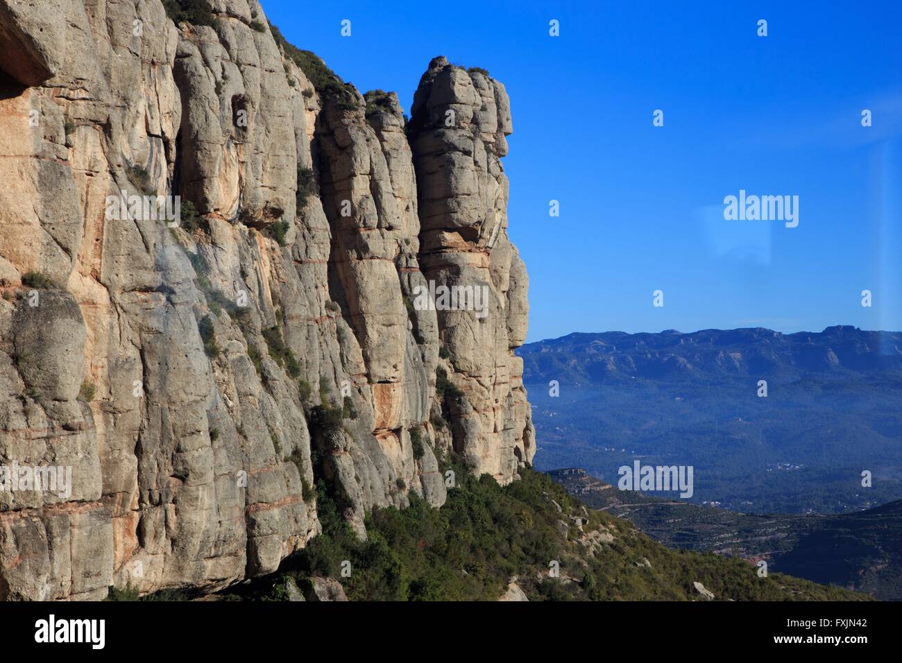 Monastery catalonia cliff hi-res stock photography and images - Alamy