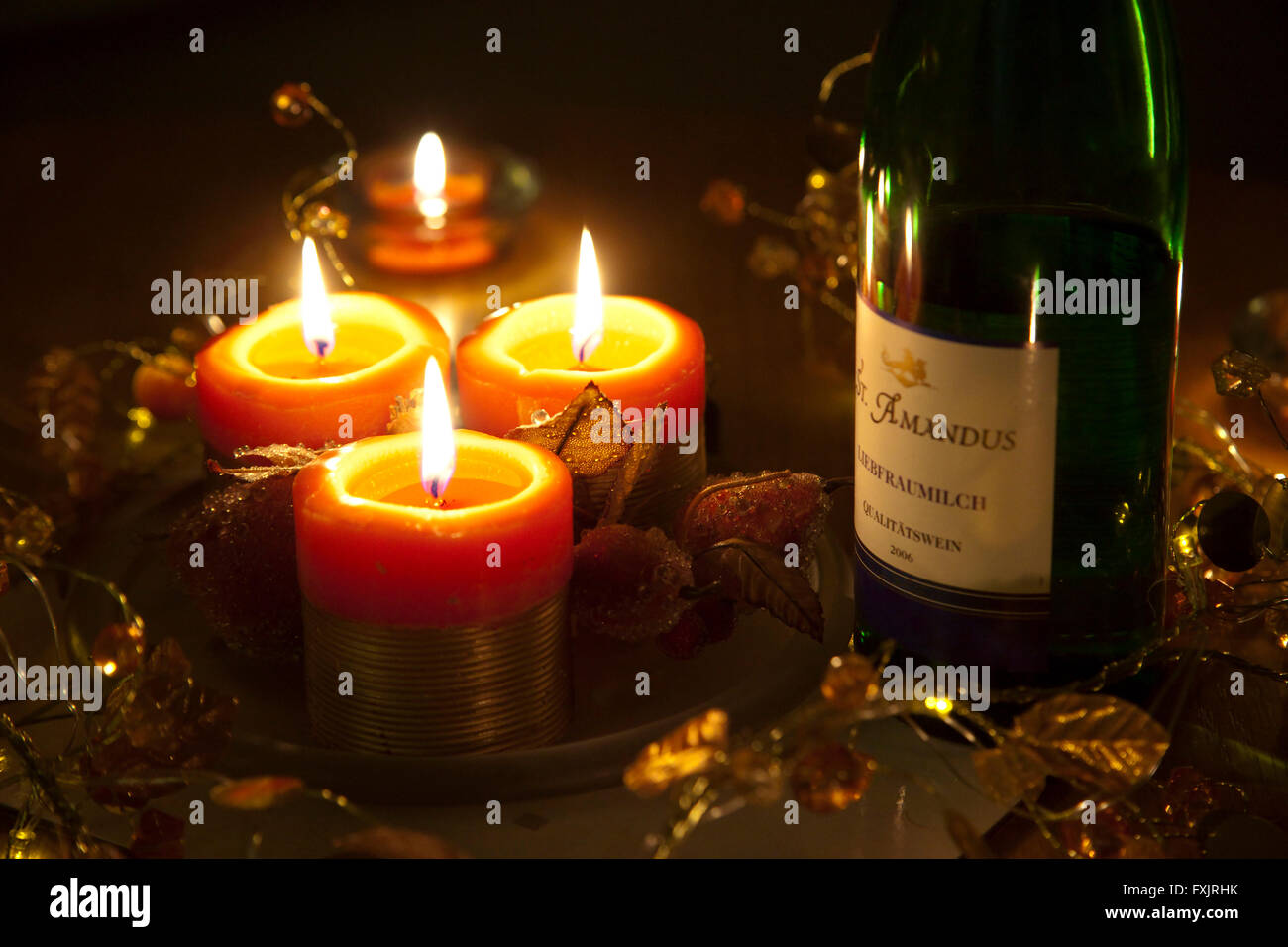 Candlelit hi-res stock photography and images - Alamy