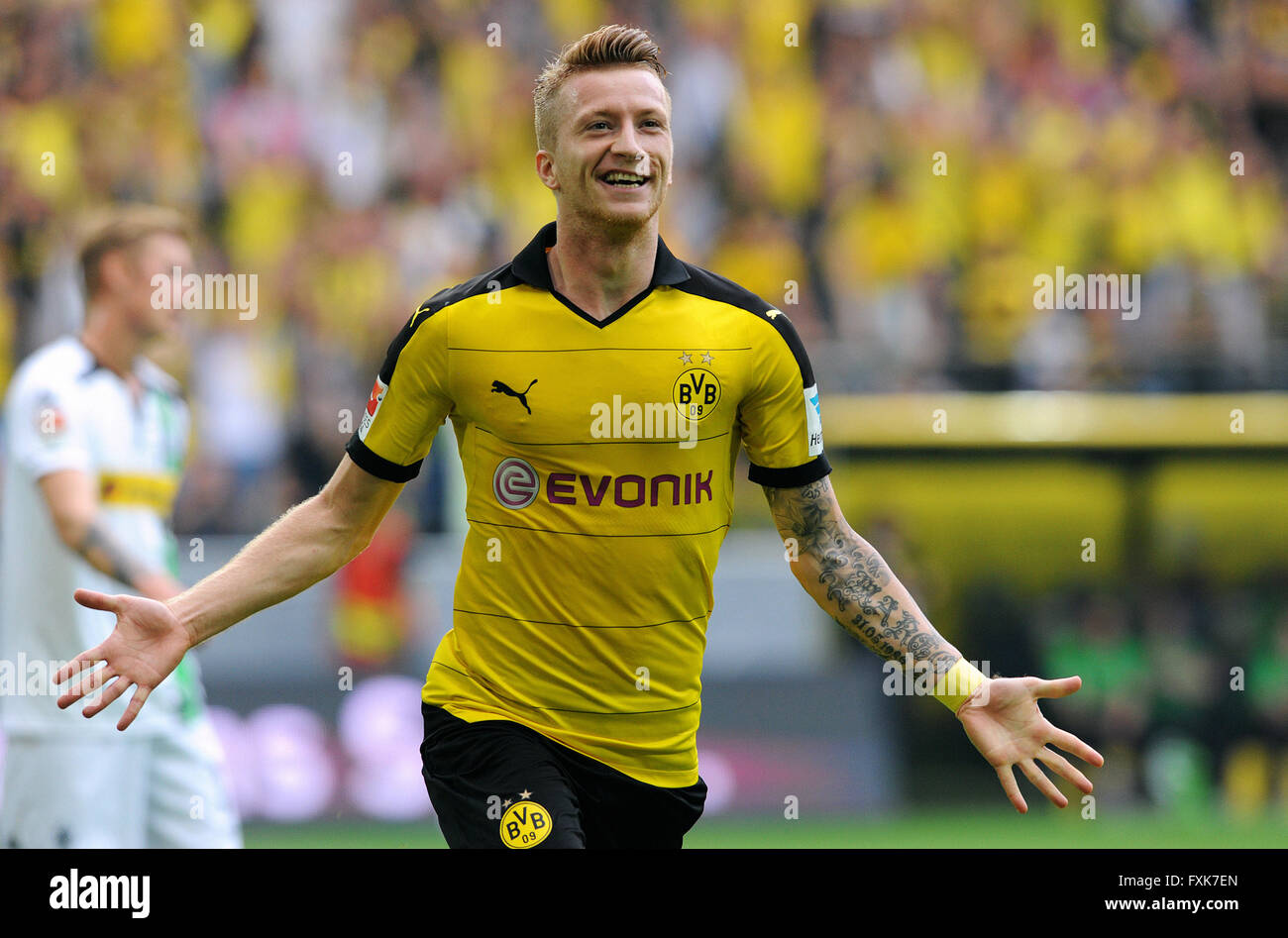Cheers Marco Reus, BVB, after scoring, 1:0, Signal Iduna Park, Dortmund ...