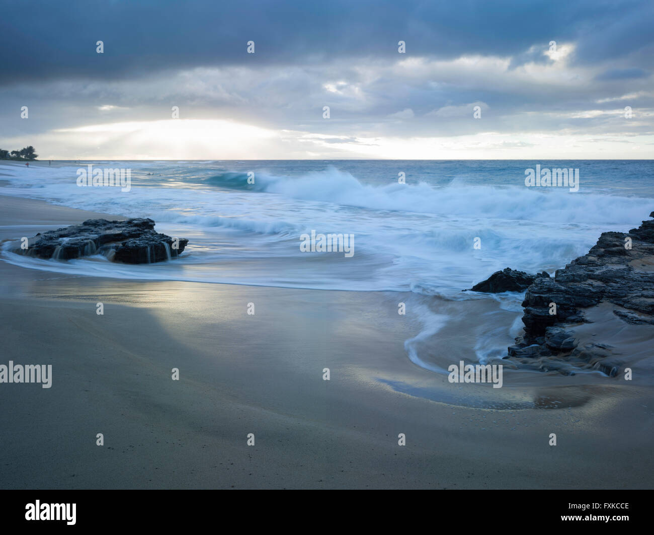 Sandy beach sunrise hi-res stock photography and images - Alamy