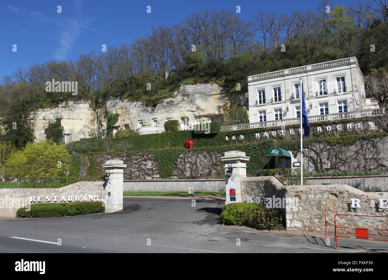 The Hautes Roches troglodyte hotel and restaurant Rochecorbon France ...