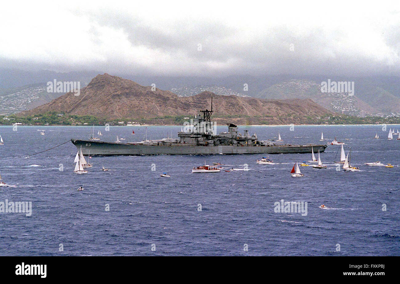 Honolulu, Hawaii, USA. 21st June, 1998. The battleship USS Missouri (BB ...