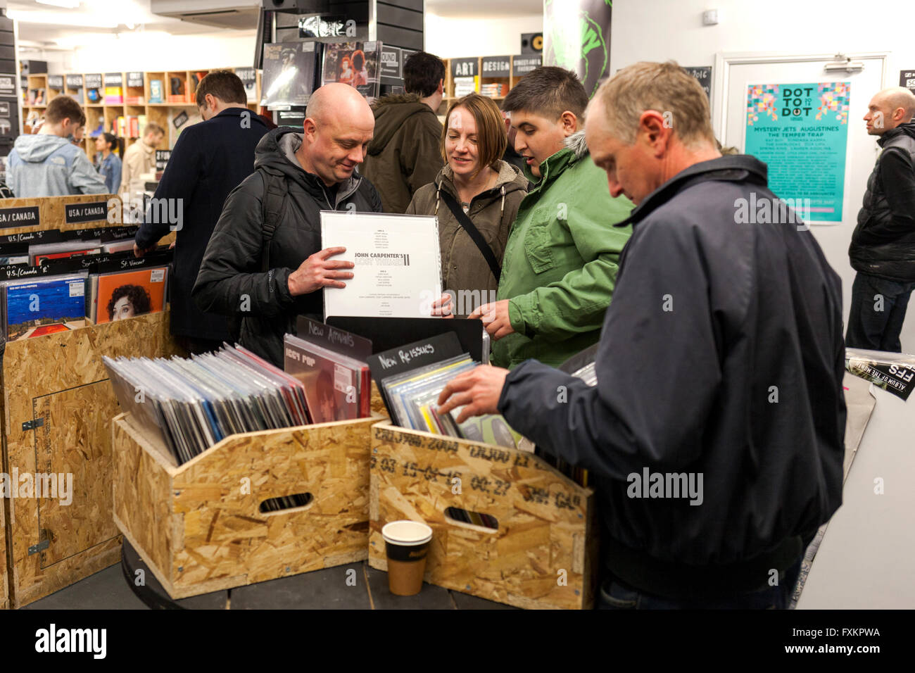 Rough trade records artists hi-res stock photography and images - Alamy