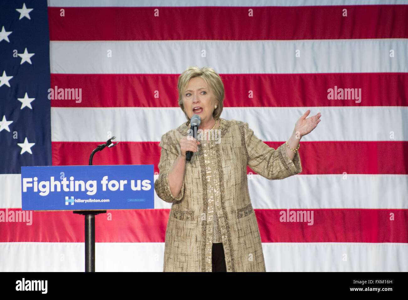 Los Angeles, California, USA. 16th Apr, 2016. 2016 Democratic ...