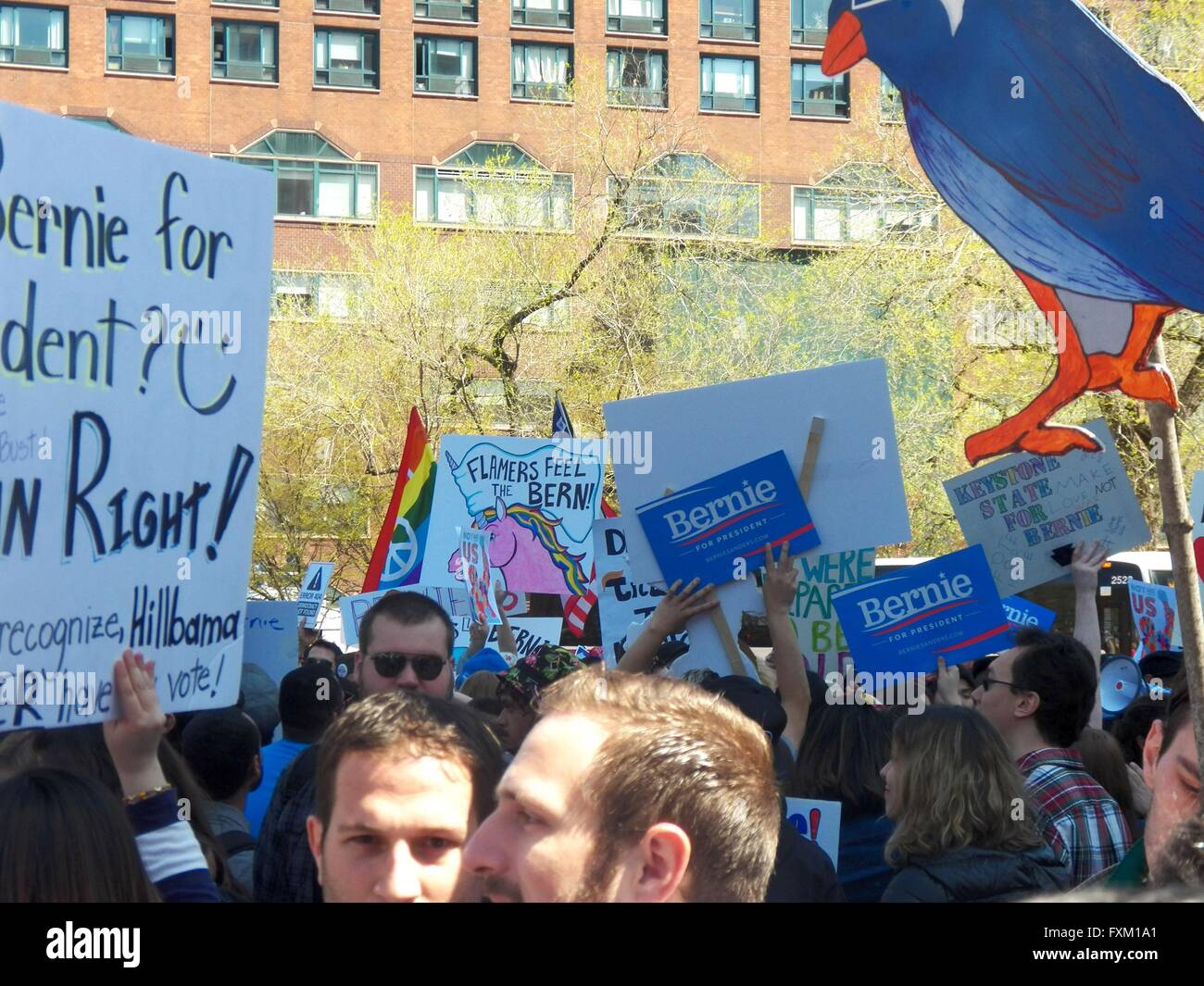 Bernie sanders 2016 hi-res stock photography and images - Alamy