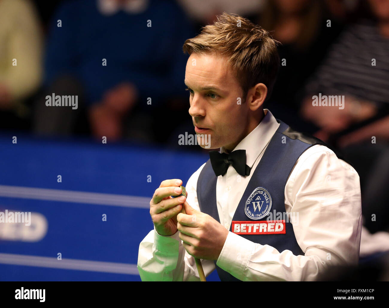 Sheffield, Britain. 16th Apr, 2016. Ali Carter of England competes ...