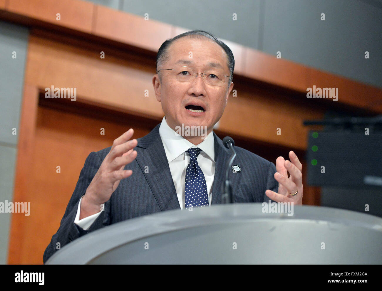 Global infrastructure hi-res stock photography and images - Alamy