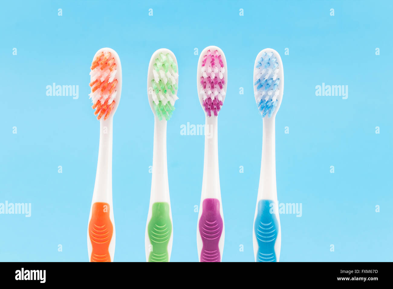 4 toothbrushes hi-res stock photography and images - Alamy