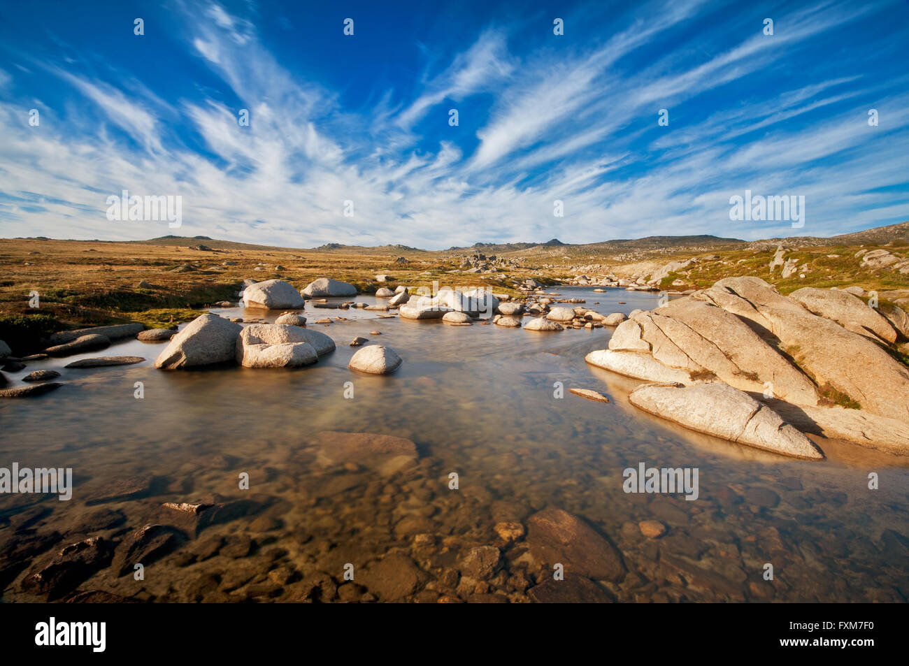 Man from snowy river hi-res stock photography and images - Alamy