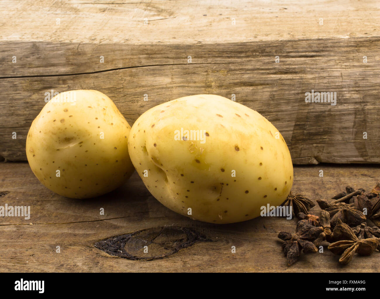 Two potatoes hi-res stock photography and images - Alamy