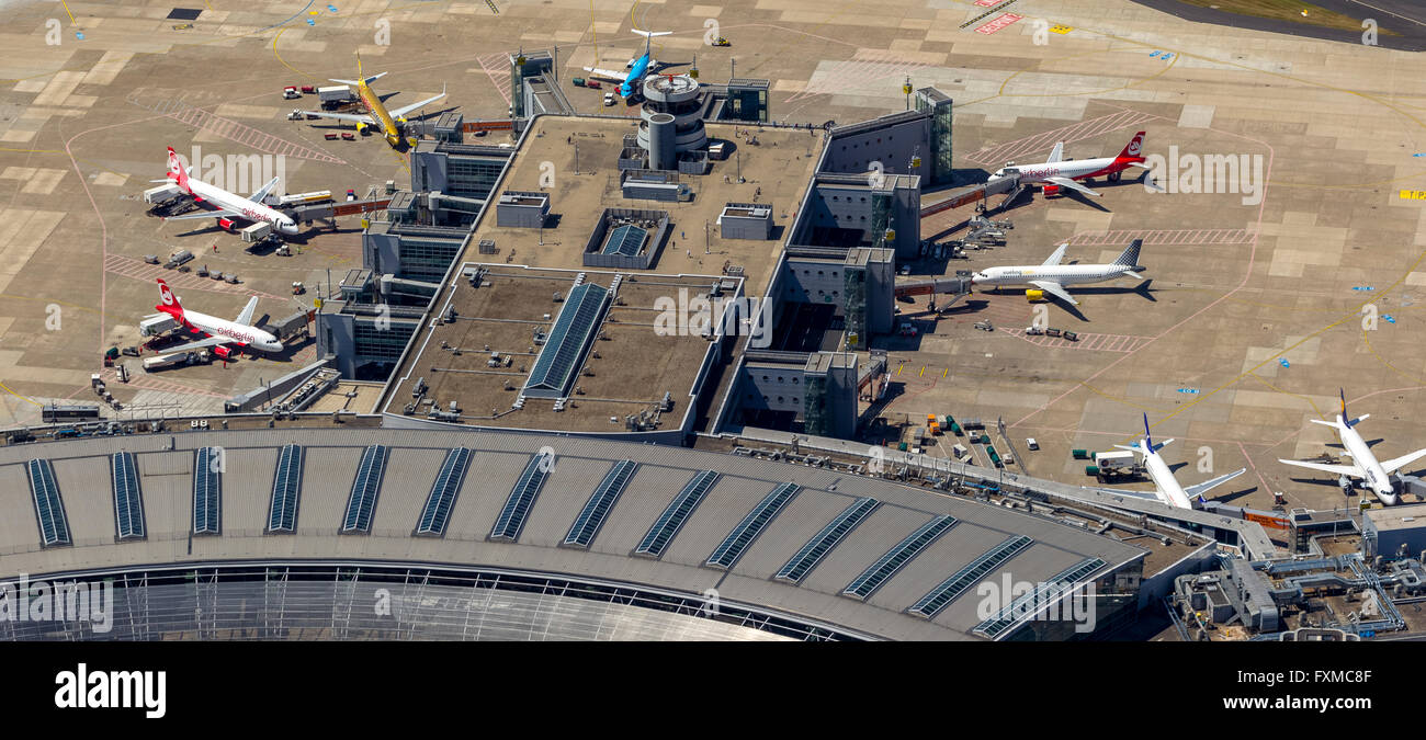 Air Berlin jet, aerial view, gates and entry finger to the aircraft ...
