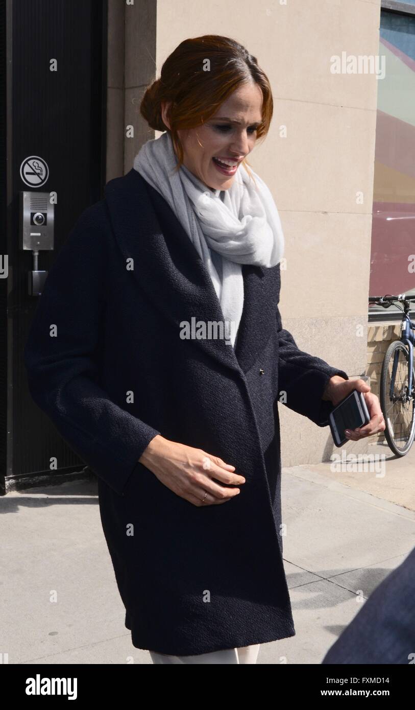 Jennifer Garner leaving the Facebook office Featuring: Jennifer Garner ...