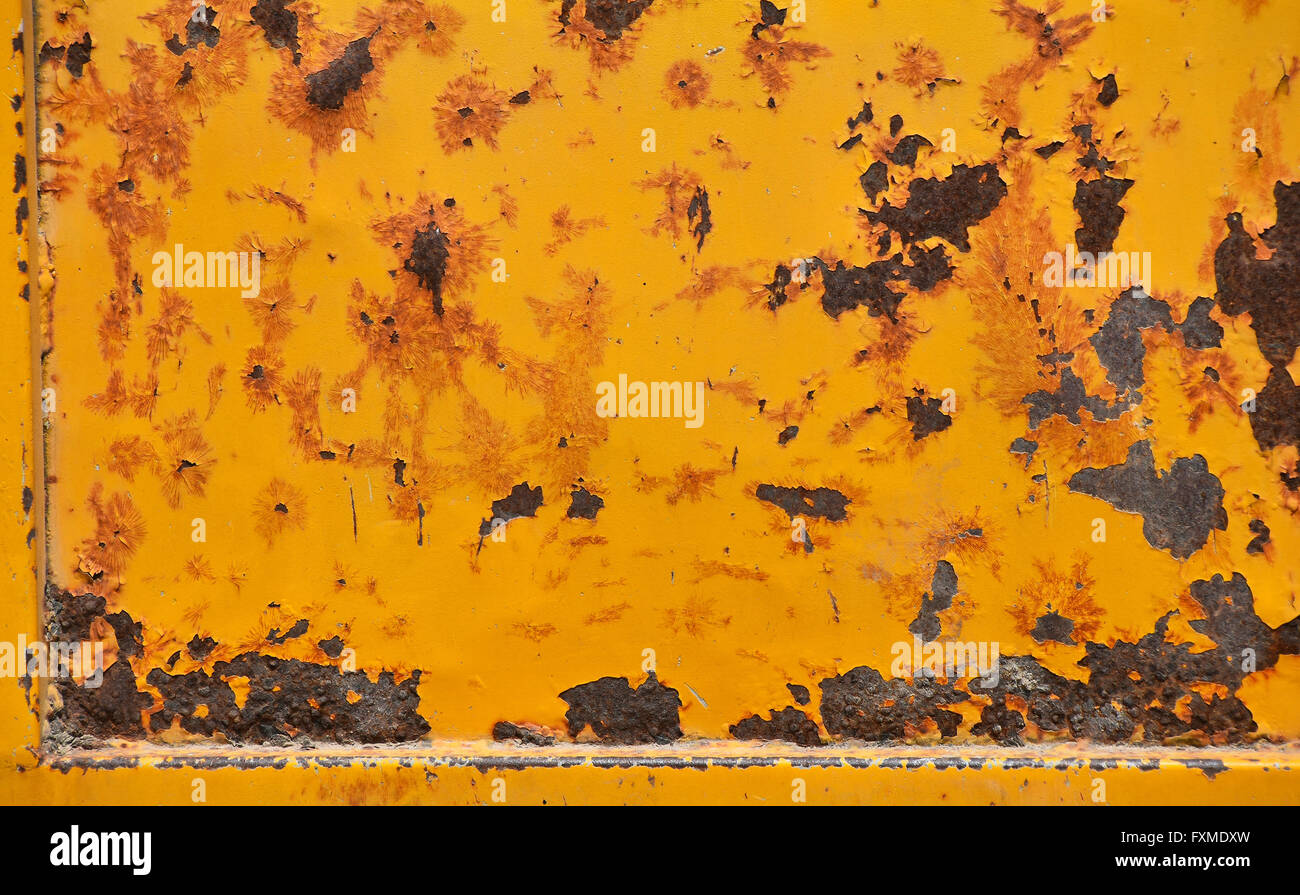 Rusty yellow metal grunge texture hi-res stock photography and images ...
