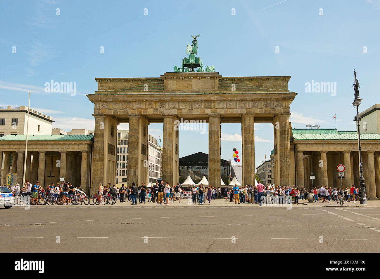 Brandenburg gate arch hi-res stock photography and images - Alamy