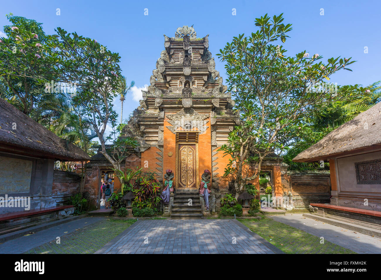 Ubud palace hi-res stock photography and images - Alamy
