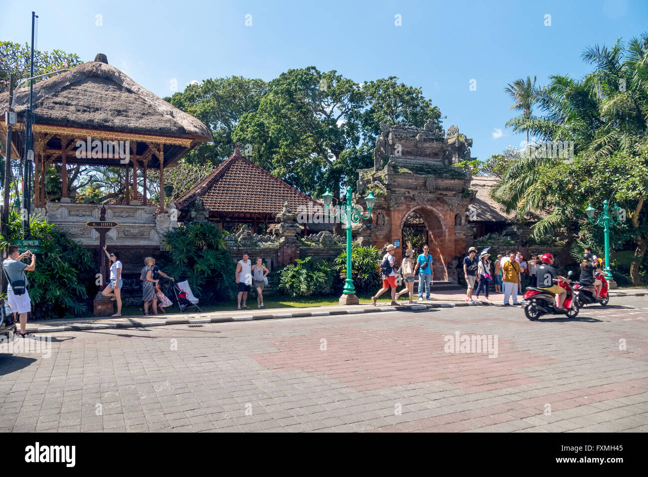 Royal palace ubud bali hi-res stock photography and images - Alamy