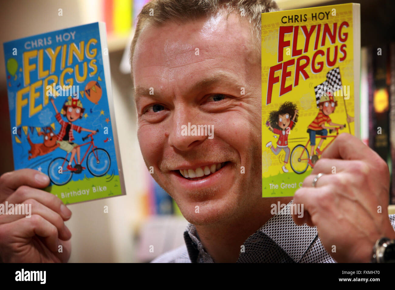 Sir Chris Hoy returns to bookshop where he used to work. Britain's most ...