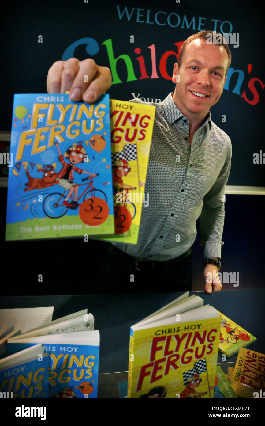 Sir Chris Hoy returns to bookshop where he used to work. Britain's most ...