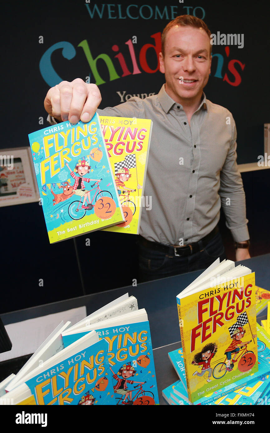 Sir Chris Hoy returns to bookshop where he used to work. Britain's most ...