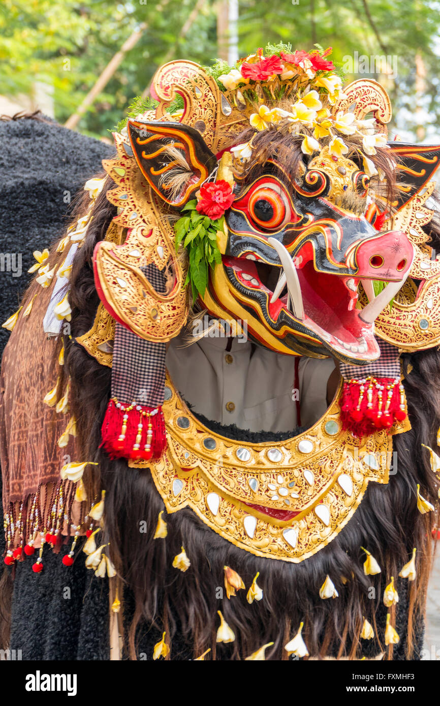 Barong dance hi-res stock photography and images - Alamy