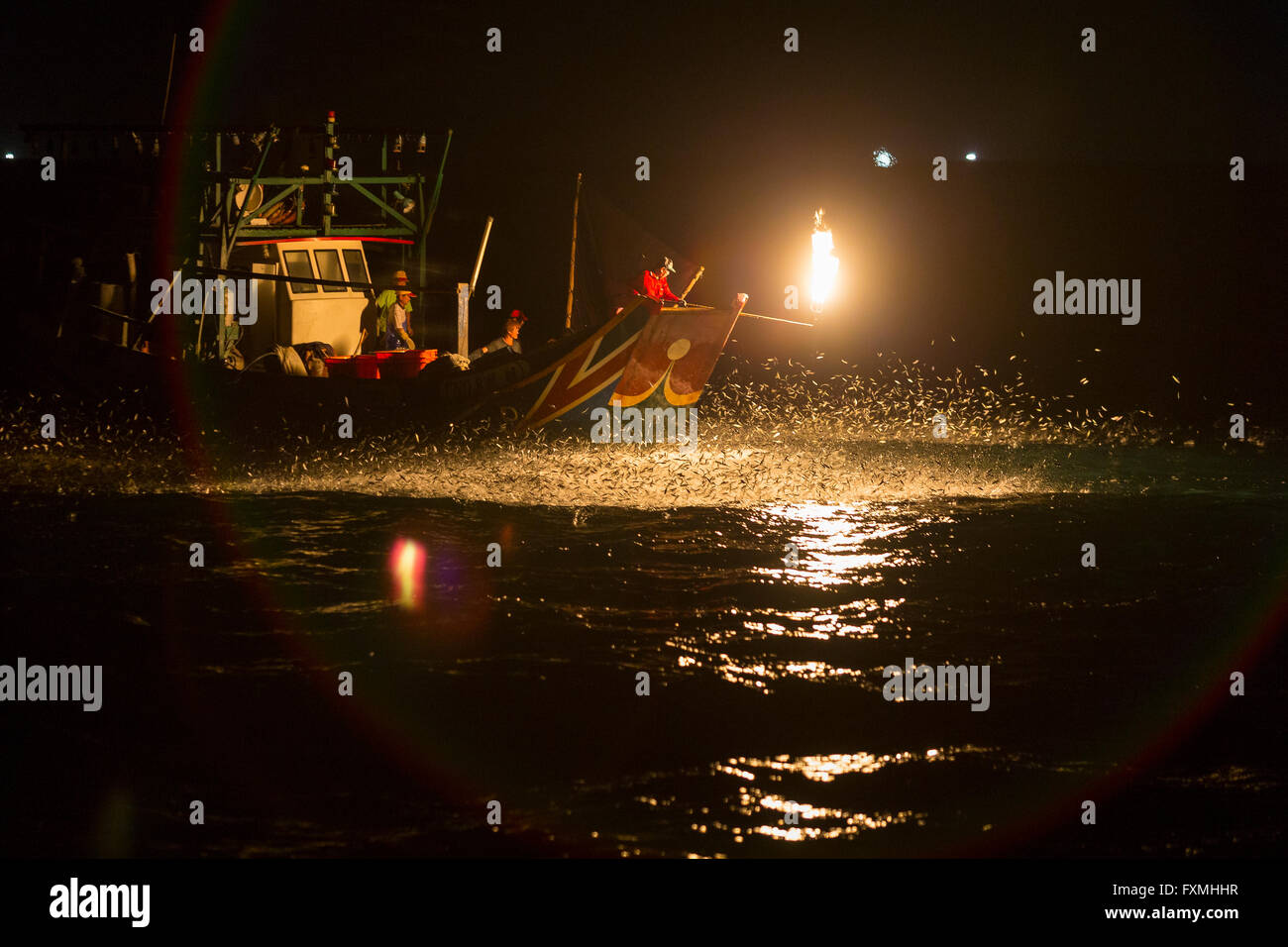 Sulfuric fire fishing hi-res stock photography and images - Alamy