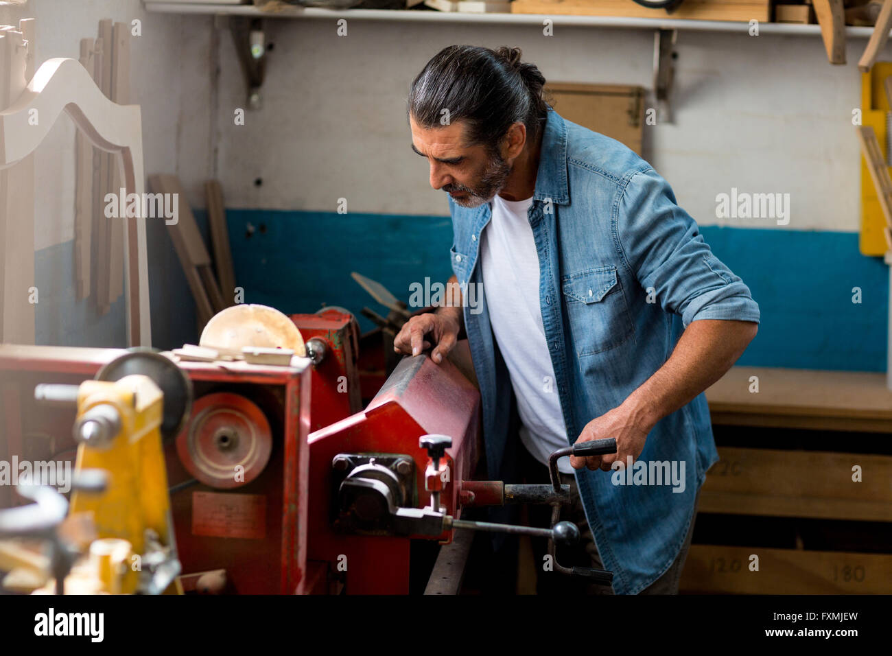 Machinery occupation working holding hi-res stock photography and ...