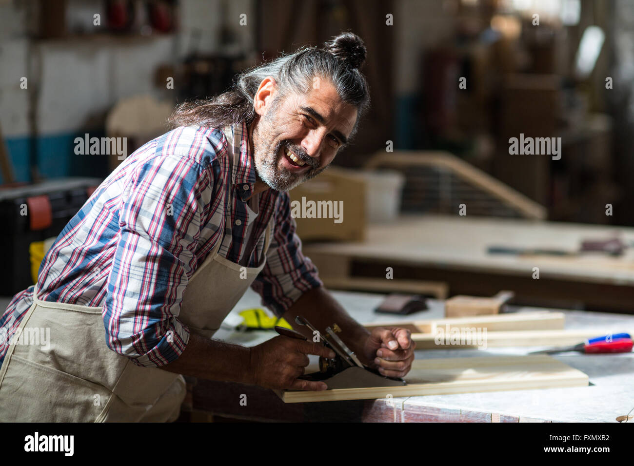 Leveling jack hi-res stock photography and images - Alamy