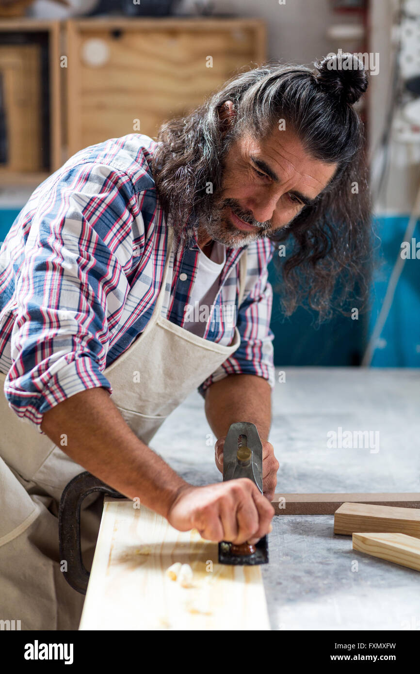 Leveling jack hi-res stock photography and images - Alamy