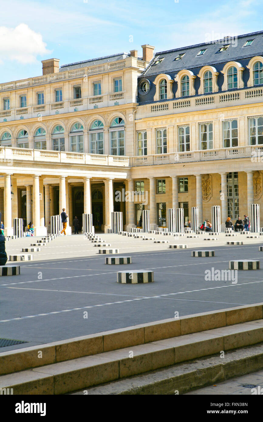Black And White Striped Columns High Resolution Stock Photography and ...