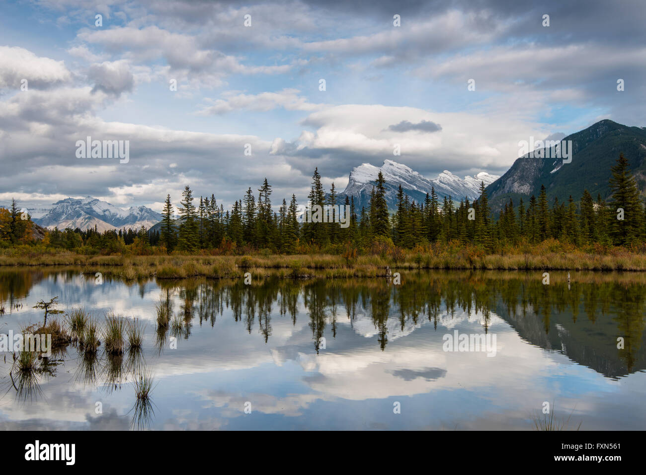Vermilion Lakes, Banff National Park, canadian Rocky Mountains, Alberta ...