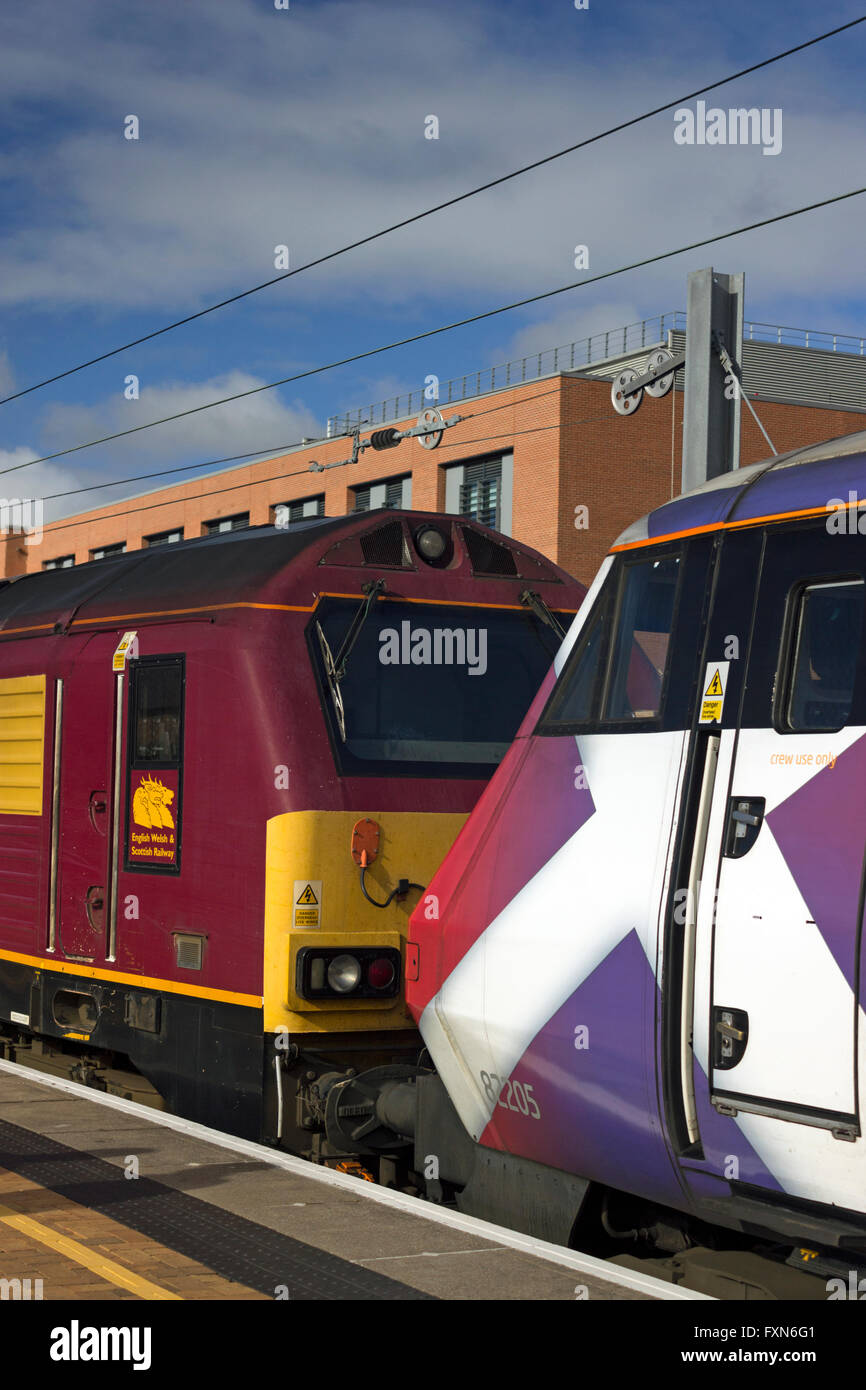 Maroon livery hi-res stock photography and images - Alamy