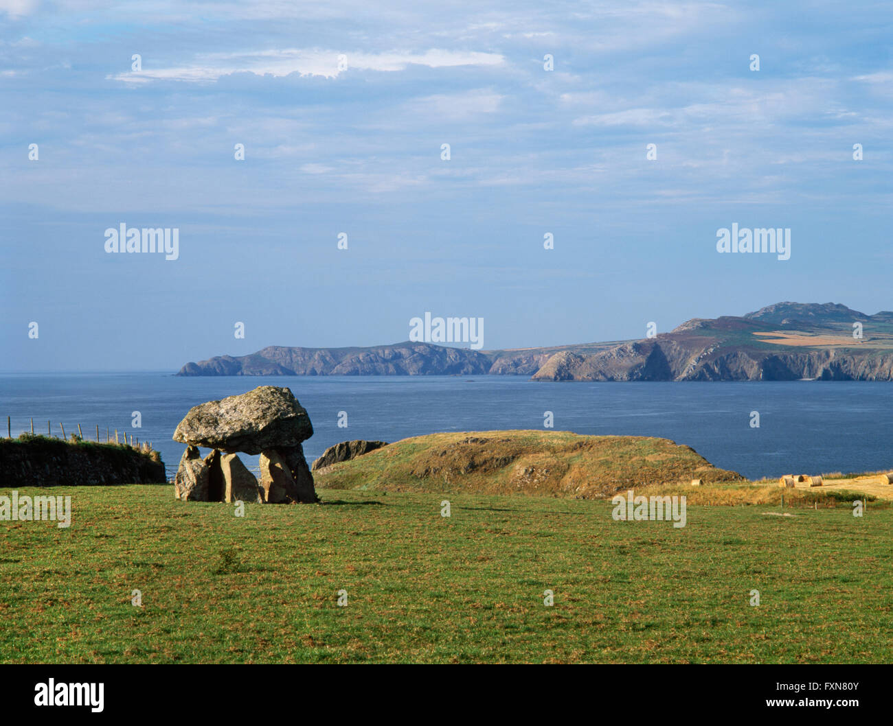 Looking NE at Carreg Samson Neolithic burial chamber, Pembrokeshire ...