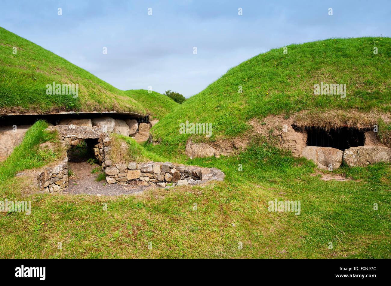 Newgrange Megalithic Passage Tomb 3200 BC , County Meath, Ireland Stock ...