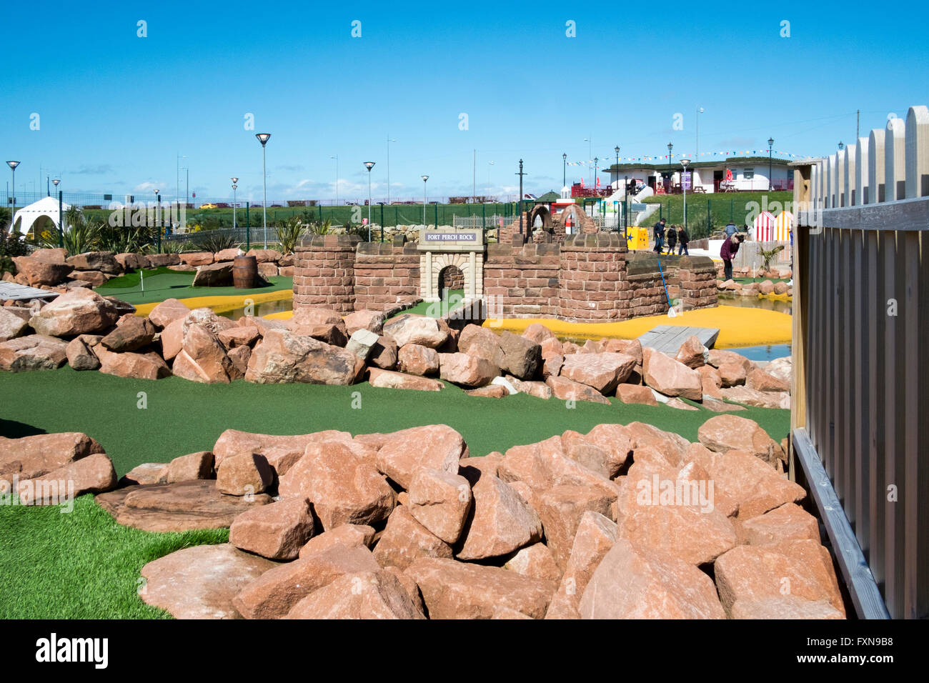Seaside mini-golf, crazy, playing, silly, crazy, putter, action ...