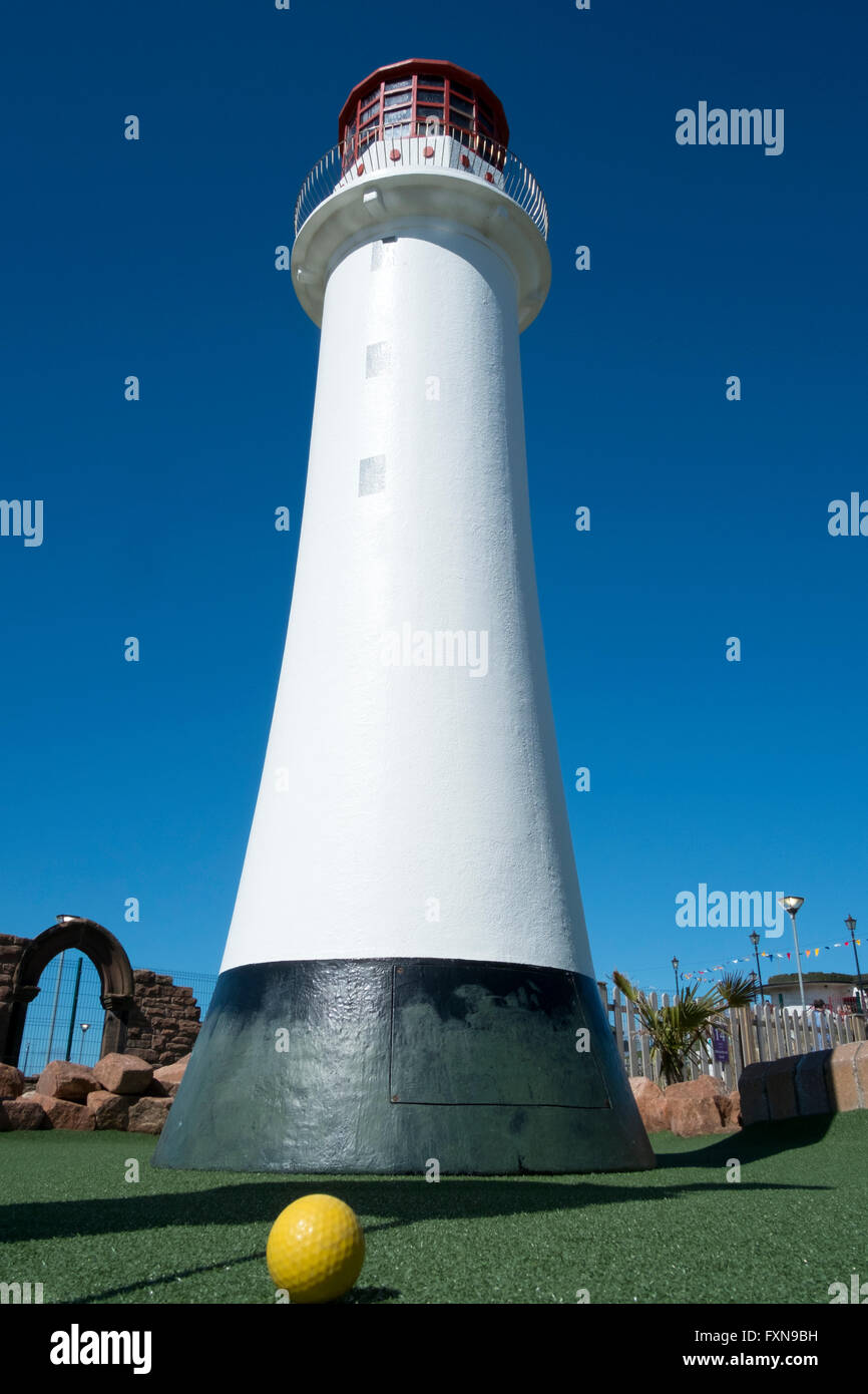 Seaside mini-golf, crazy, playing, silly, crazy, putter, action ...