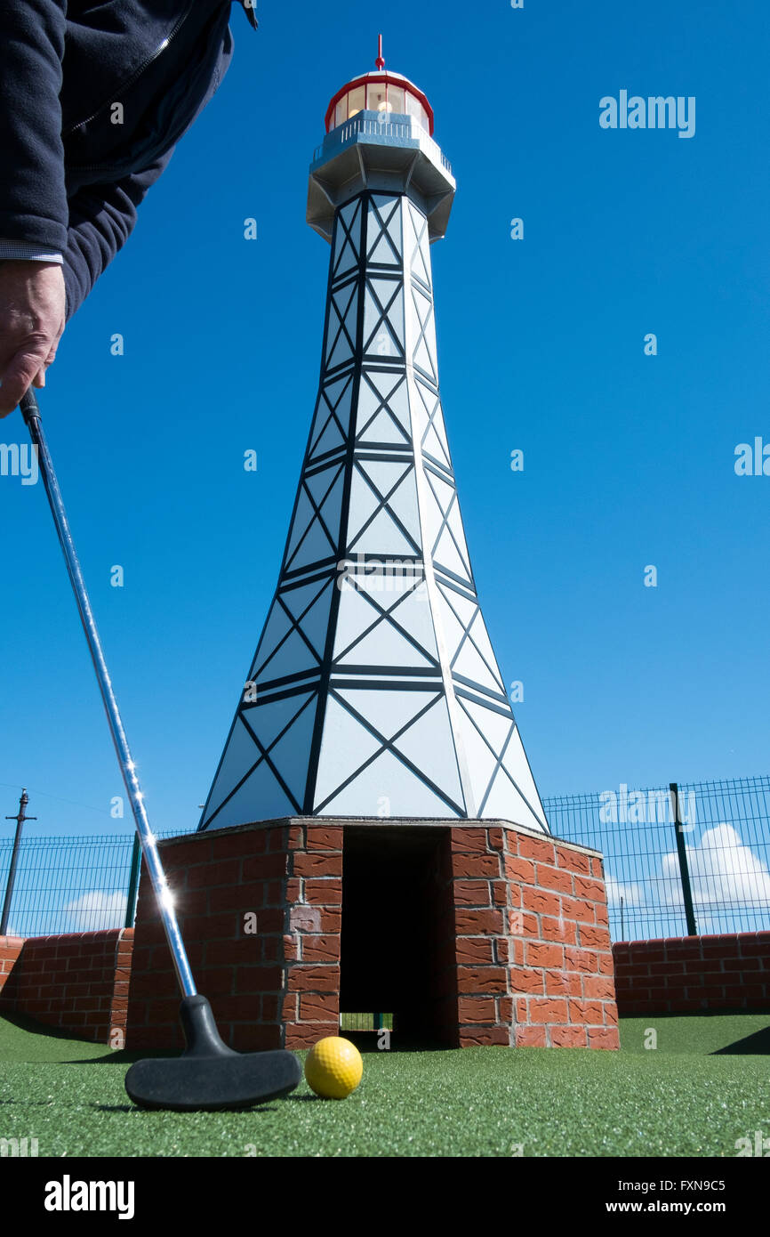 Seaside mini-golf, crazy, playing, silly, crazy, putter, action ...