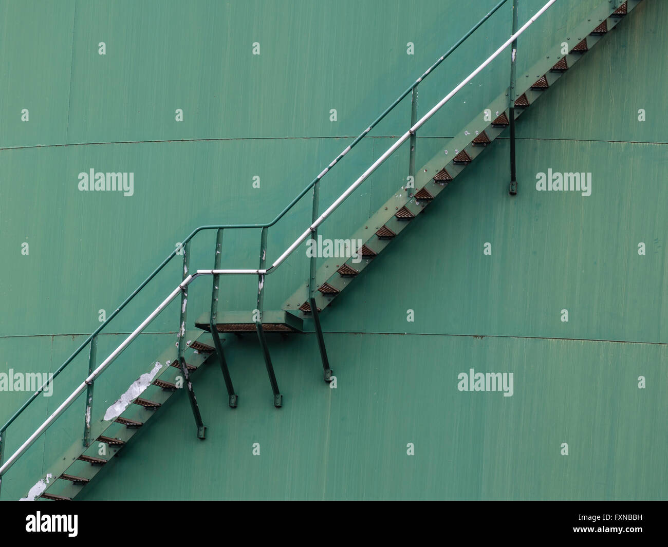 Petrochemical harbor hi-res stock photography and images - Alamy