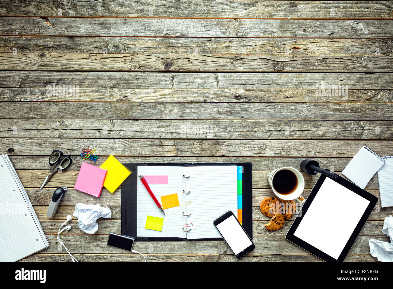 Blank notepad on office table Stock Photo - Alamy